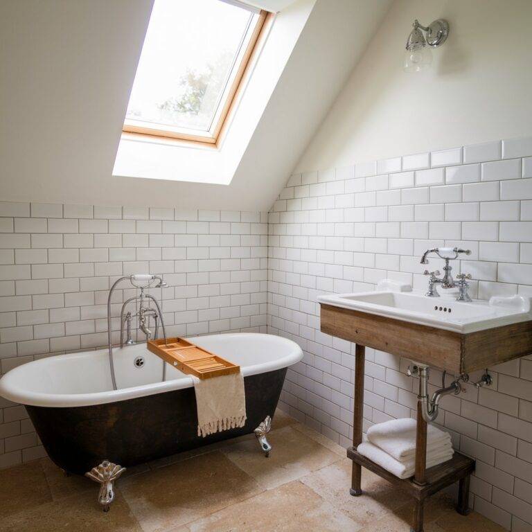 Use Tiles Effectively in a Farmhouse Bathroom - INFOR EASY HOME